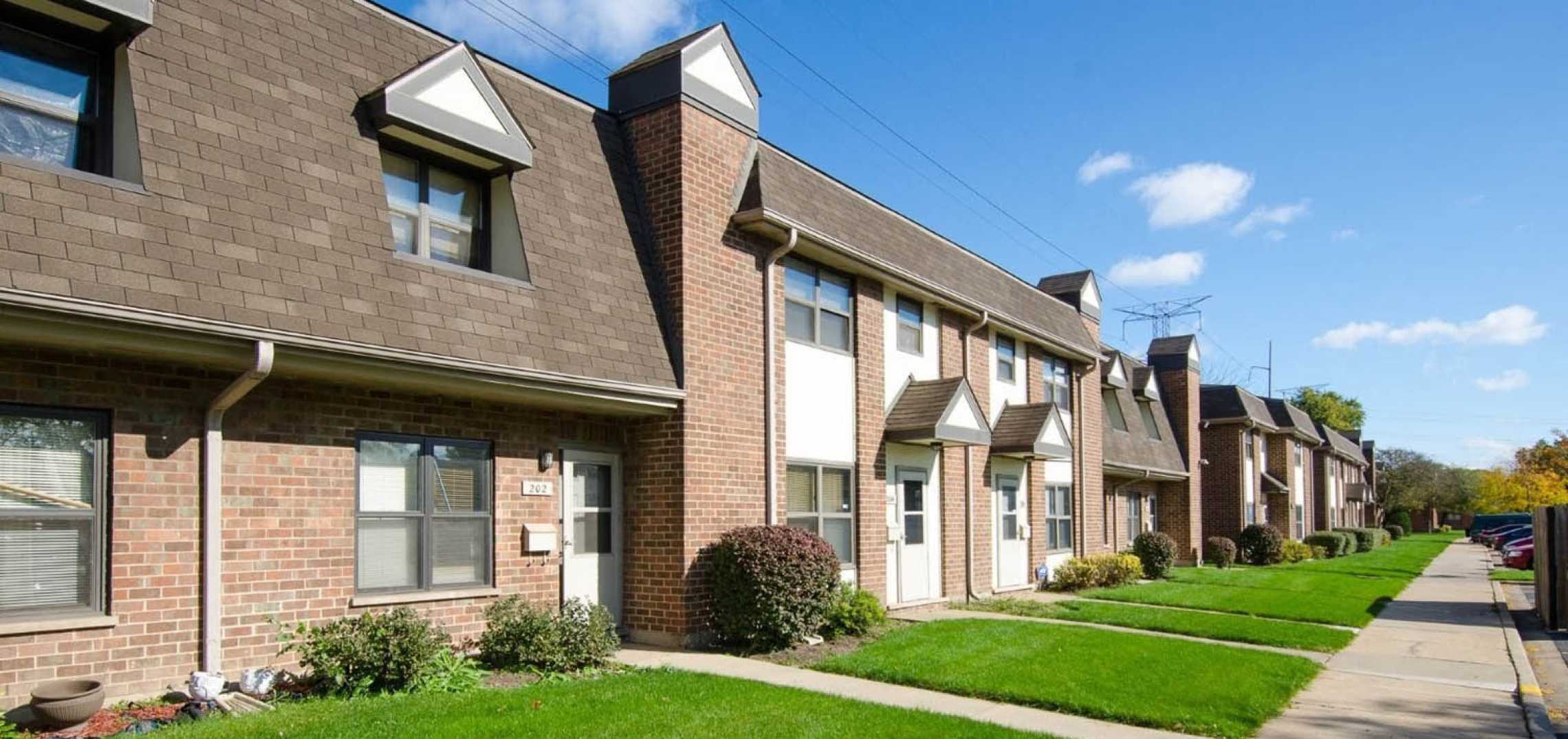 LIHTC funding awarded for Riverside Village renovation | Urbanize Chicago