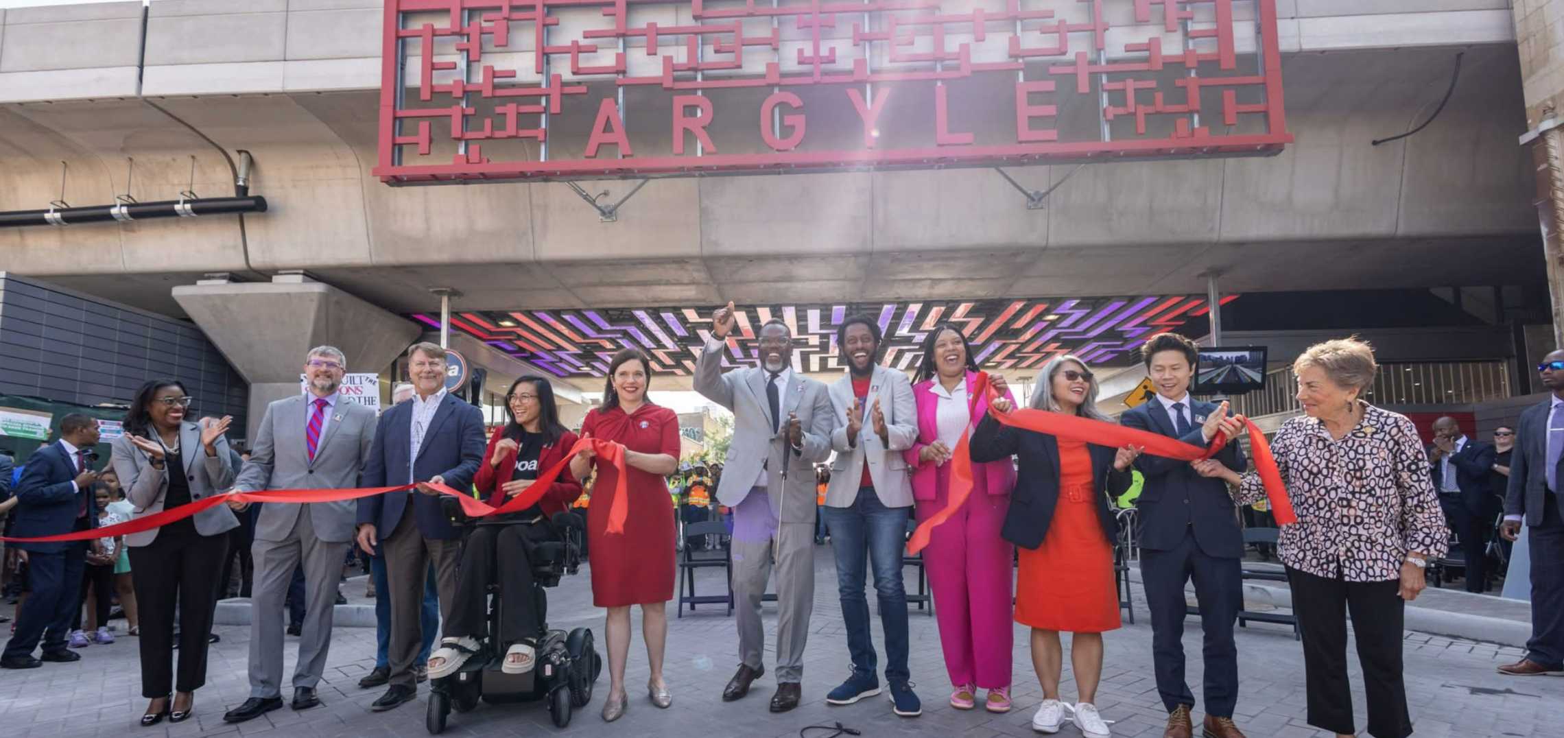 CTA celebrates grand opening of new North Side Red Line stations ...