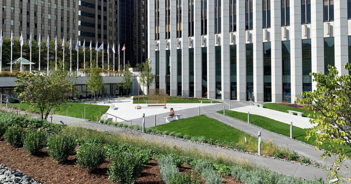 Renovated Aon Center plaza opens | Urbanize Chicago