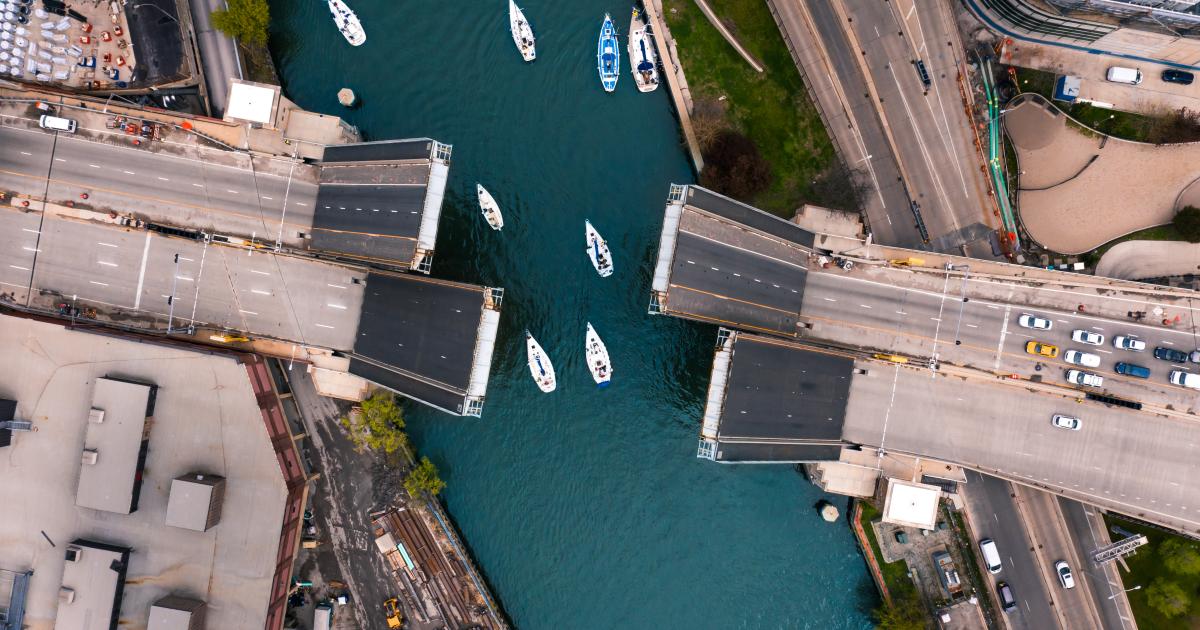 Chicago kicks off massive five-year $3.7B infrastructure program ...